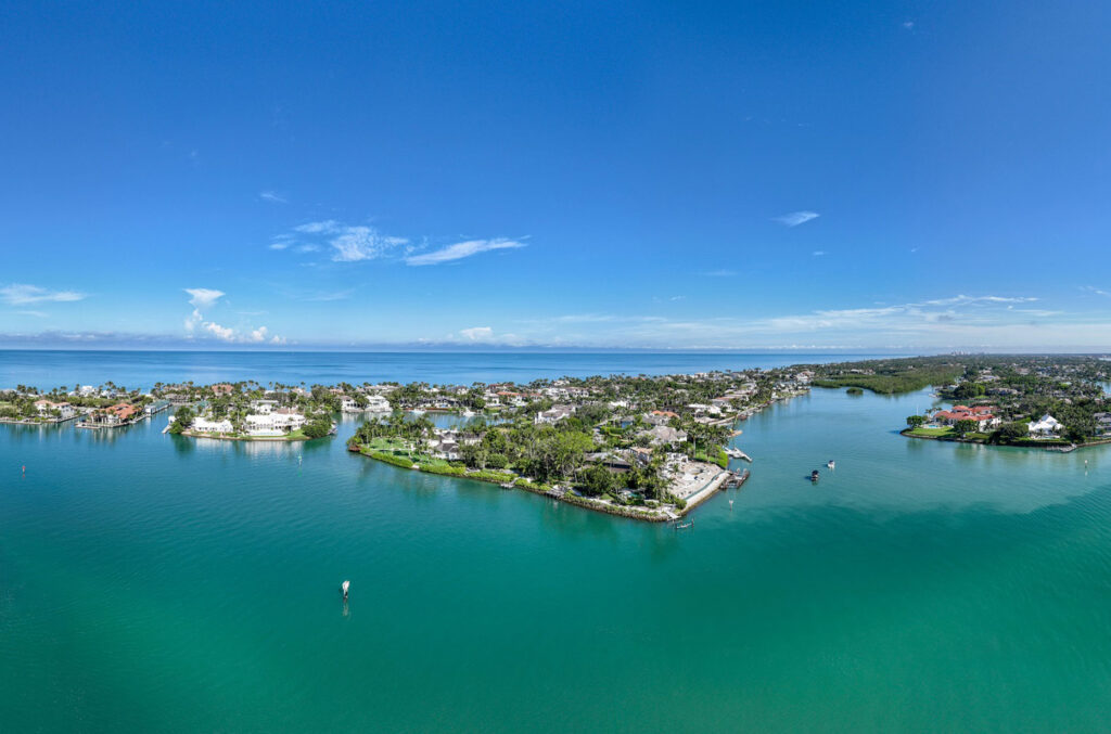 Boat Rentals at Naples Bay Resort | Naples Florida
